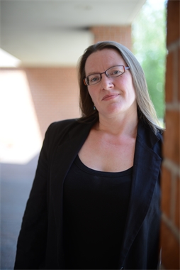 Elizabeth Bear | SF Gateway - Your Portal to the Classics of SF & Fantasy